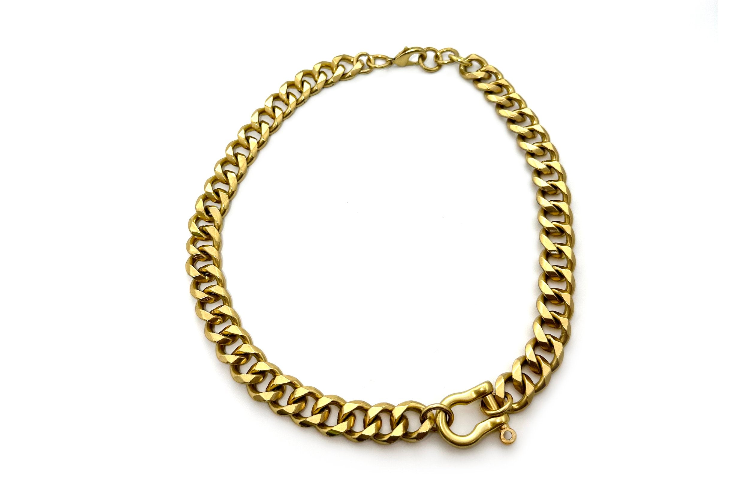 Women's Gold Curb Chain Shackle Clasp Necklace | Vixen Collection